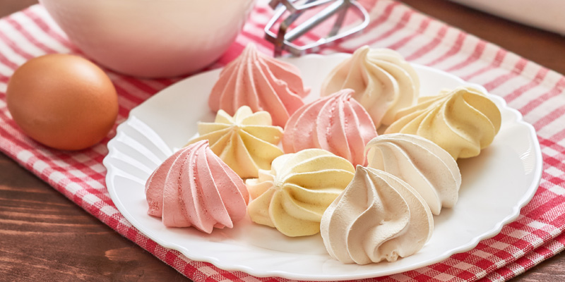 Baking World - Resep Meringue Cookies, Kue Manis dan Renyah yang Mudah ...