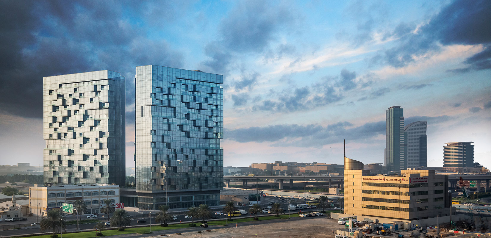 Al Fattan Sky Towers in Dubai — location on the map, prices and phases ...