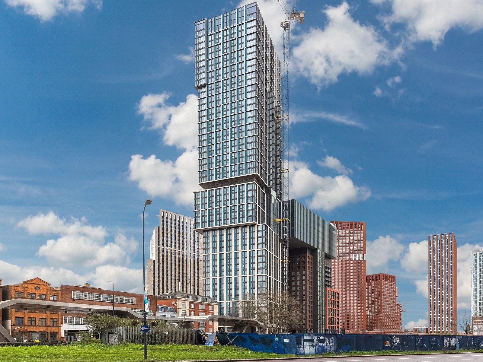 Damac Tower in London, prices per ft² | Korter