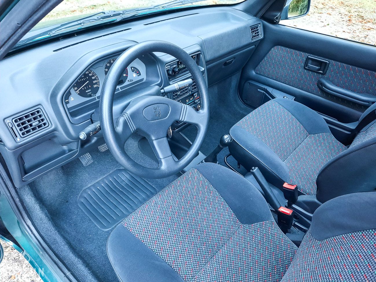 Benzin - Peugeot 106 XT 1.6 74K km - 1995