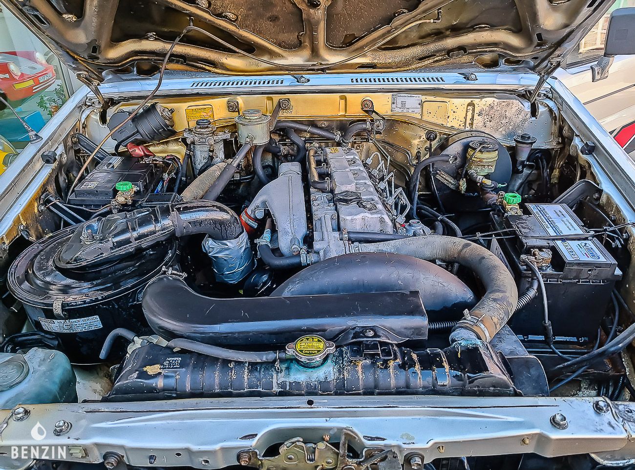 Benzin - Toyota J7 BJ73 2.5 TD - 1988