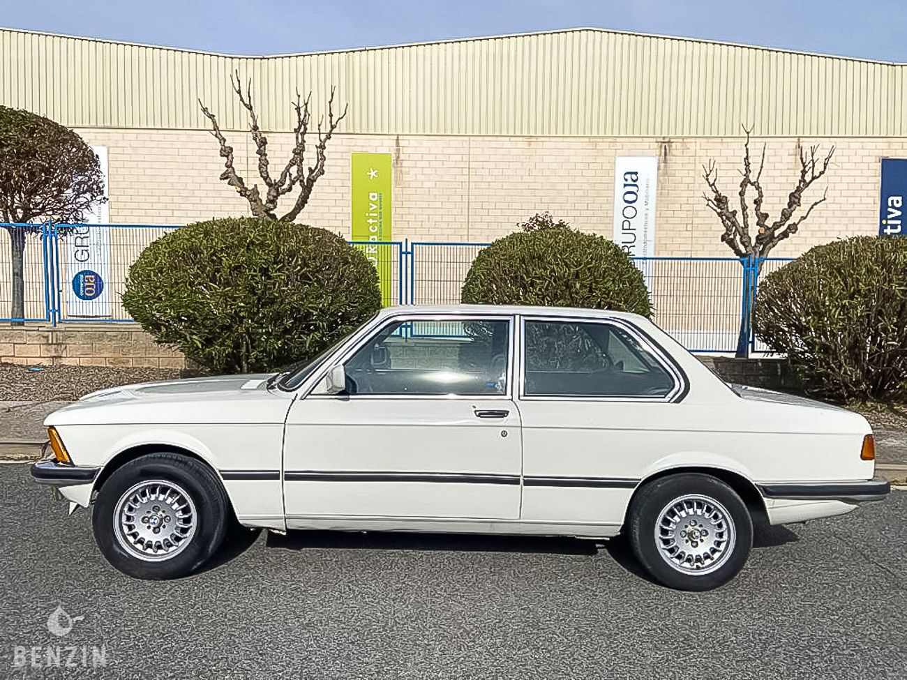 Benzin - BMW 320/6 e21 - 1982