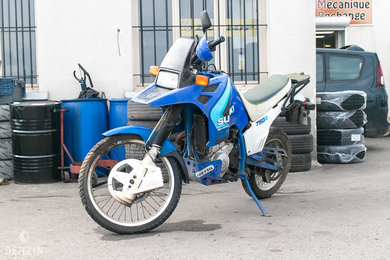 Benzin - Suzuki DR 750 S BIG Projet - 1988