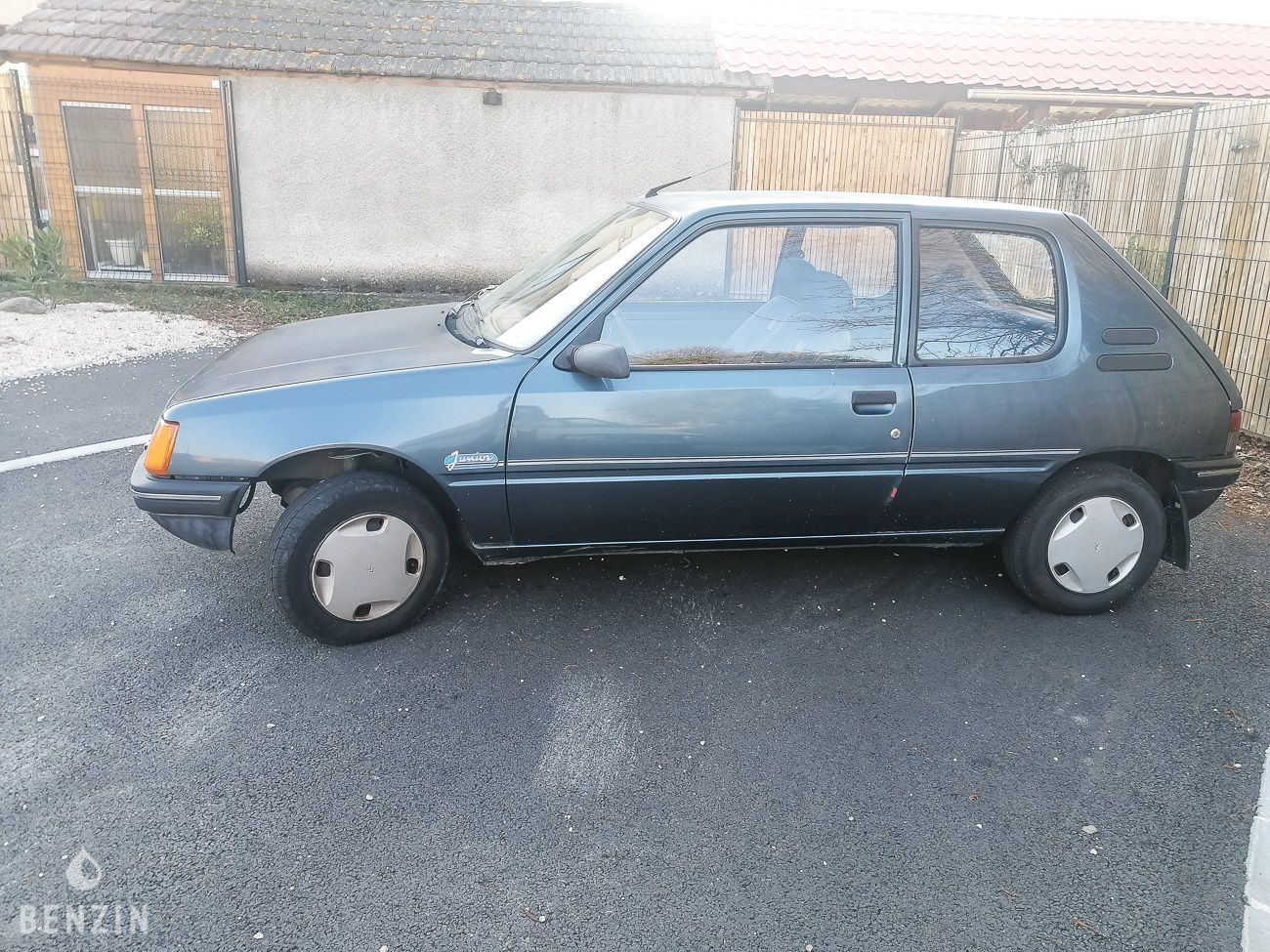 Benzin - Peugeot 205 Junior - 1994