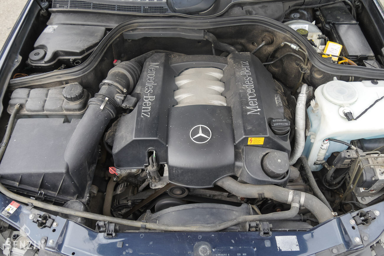 Benzin - Mercedes-Benz CLK 320 - 2001 *Flash