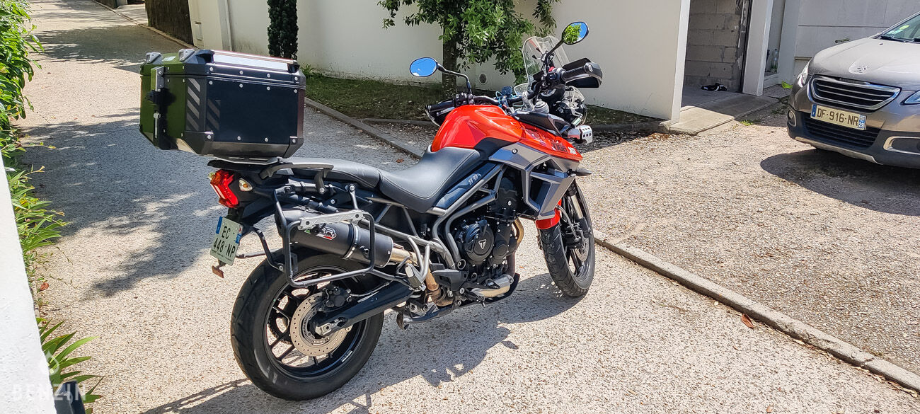 Benzin - Triumph Tiger 800 XRT A2 - 2016