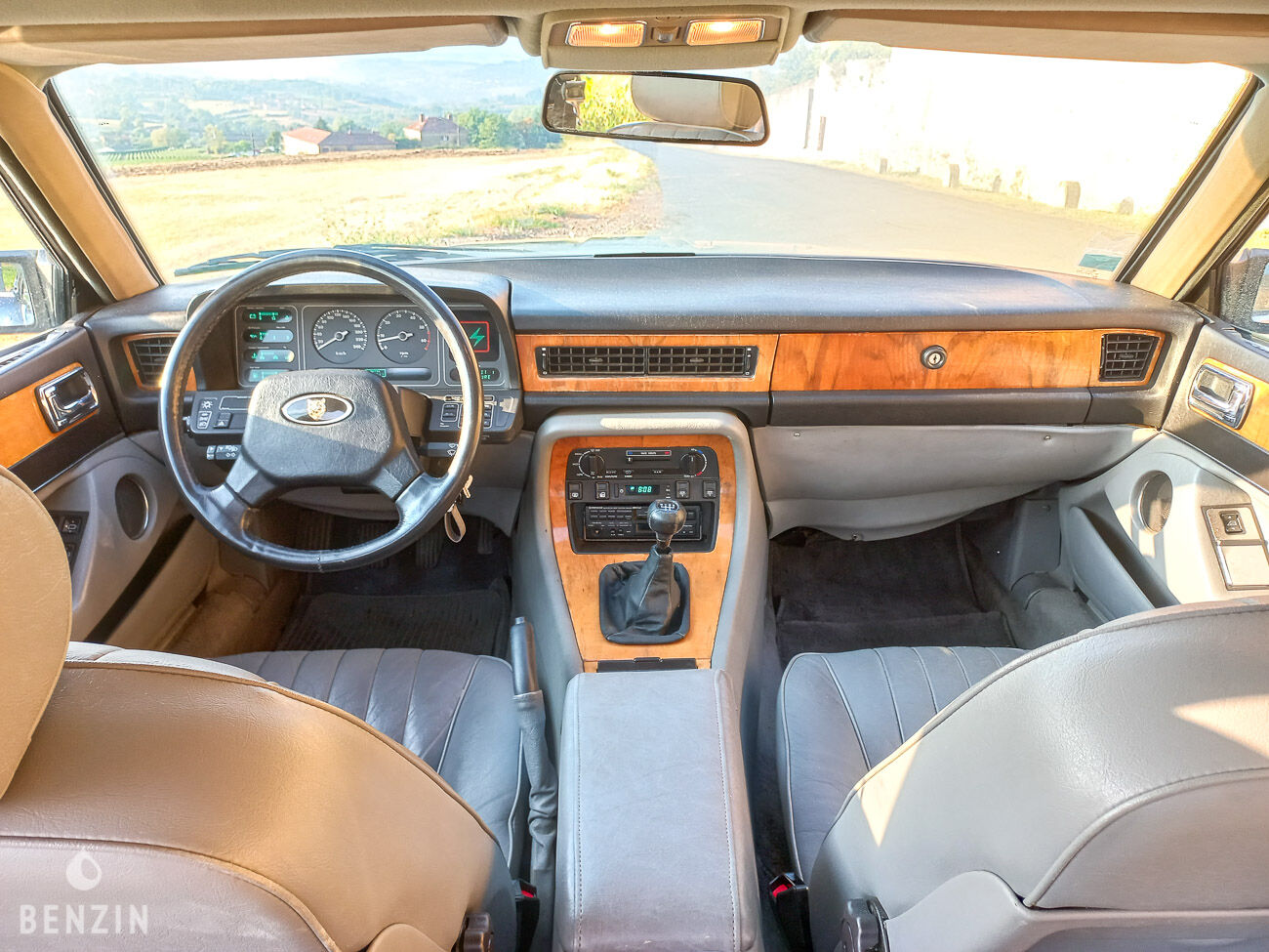 Benzin - Jaguar XJ40 94k km - 1987