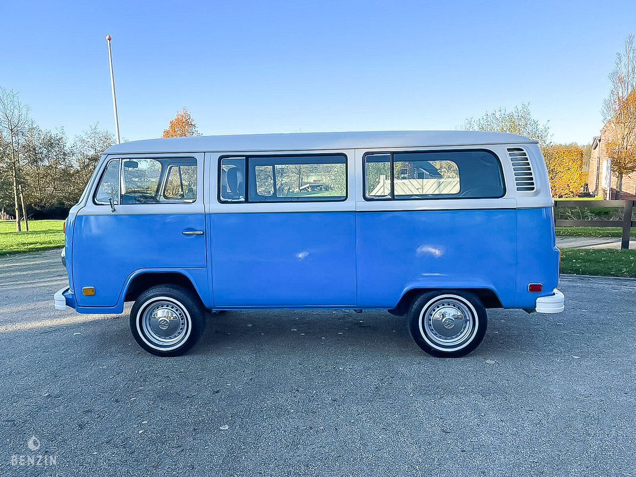 Benzin - Volkswagen Combi T2 B - 1974
