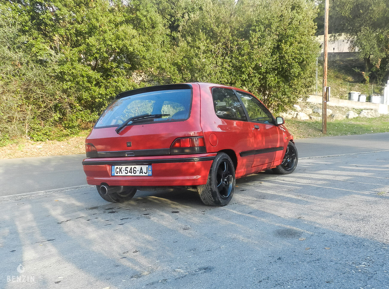Benzin - Renault Clio 16s - 1994