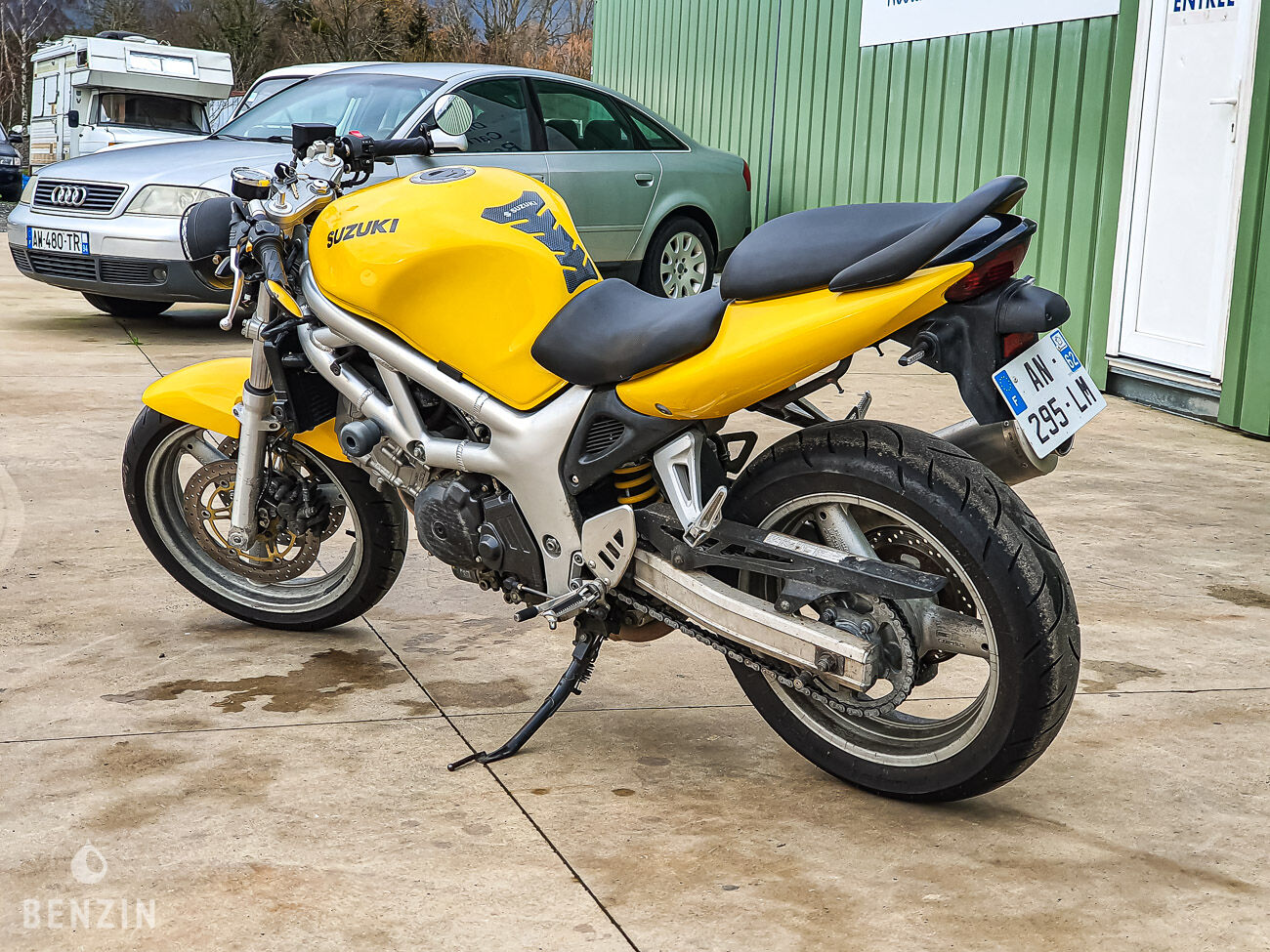 Benzin - Suzuki SV 650 S - 2003