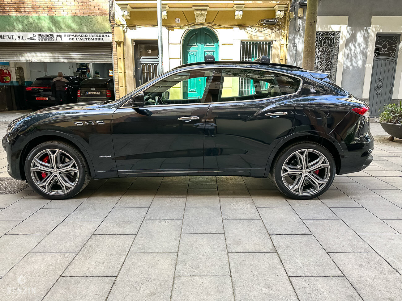 Benzin - Maserati Levante SQ4 Gransport - 2021