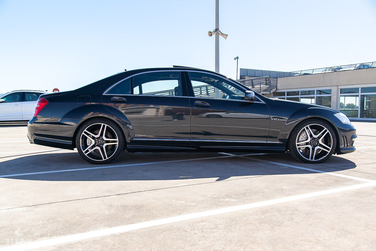 Benzin - Mercedes-Benz S65 AMG W221 - 2011