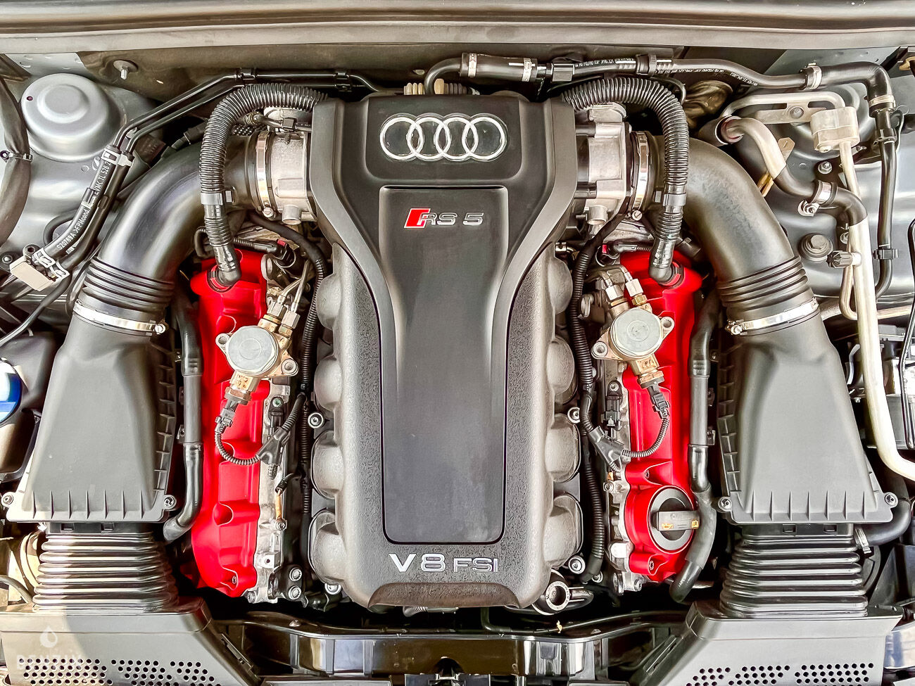 Benzin - Audi RS5 - 2011