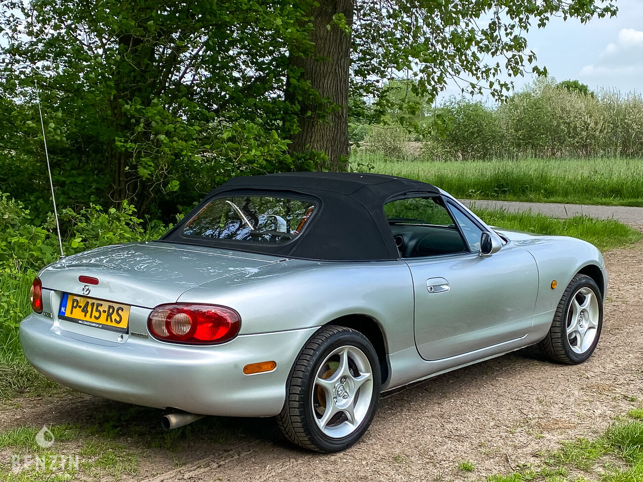 Benzin - Mazda MX5 NBFL - 2002