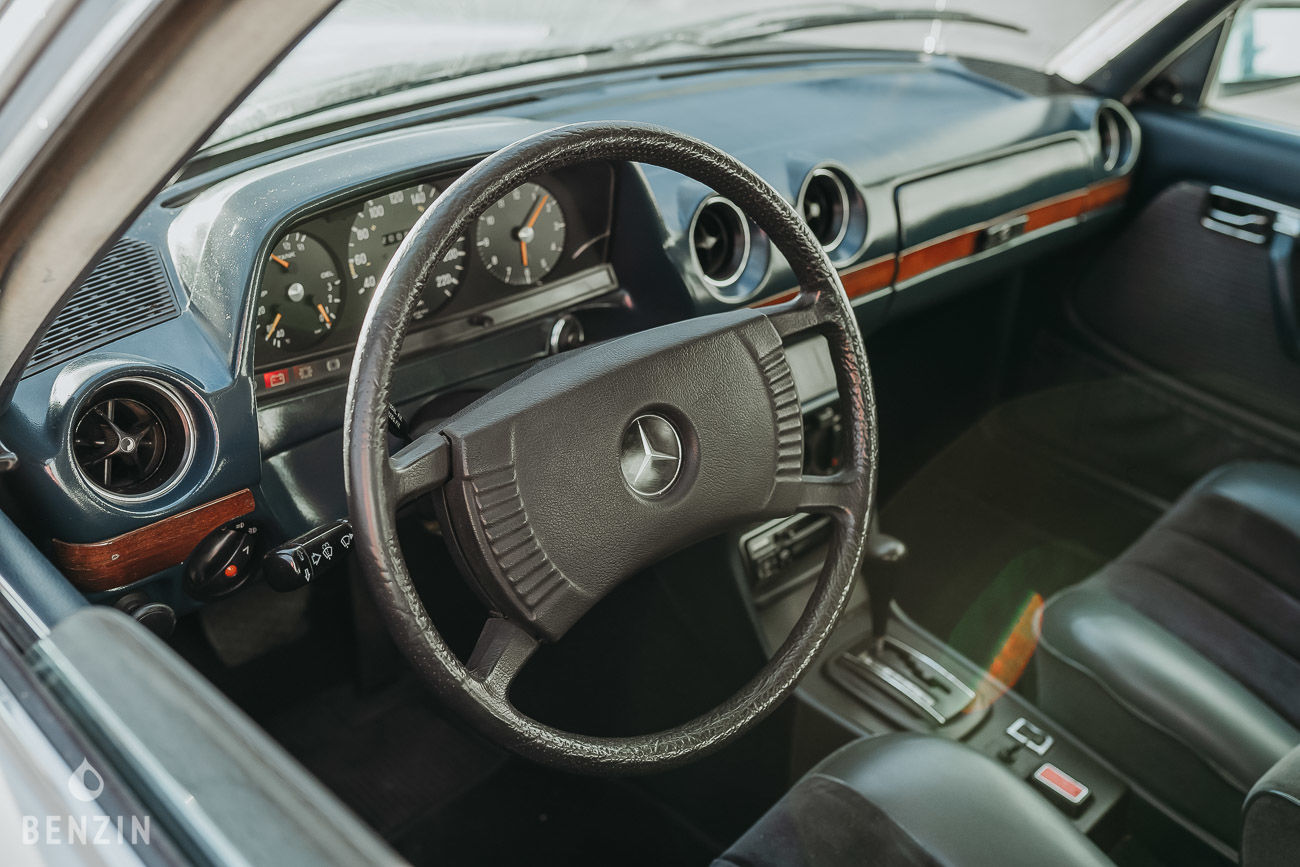 Benzin - Mercedes-Benz 280E W123 - 1978