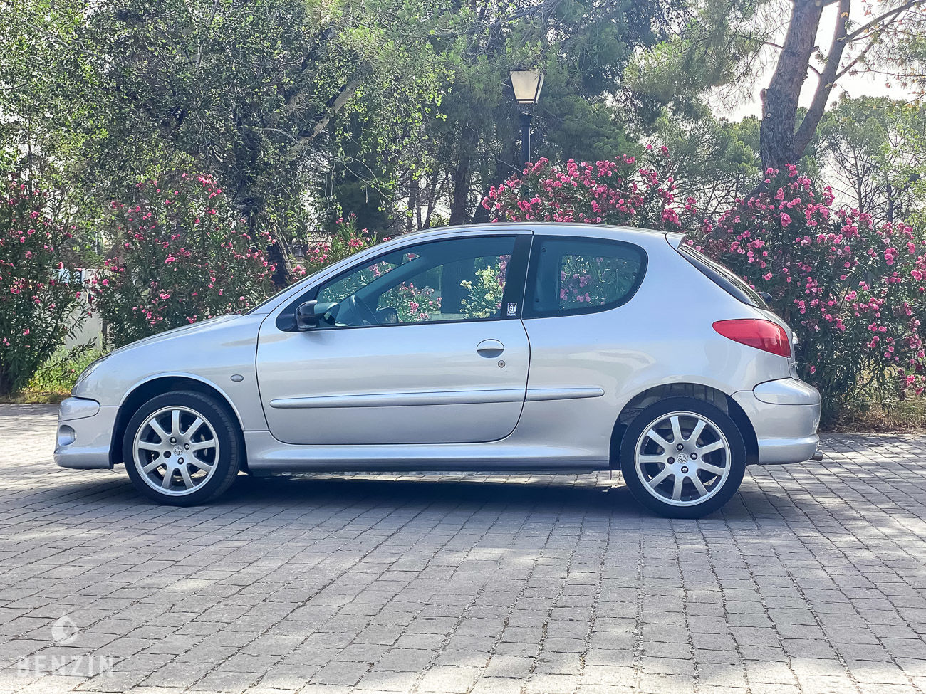 Benzin - Peugeot 206 GT n°3638 - 1999