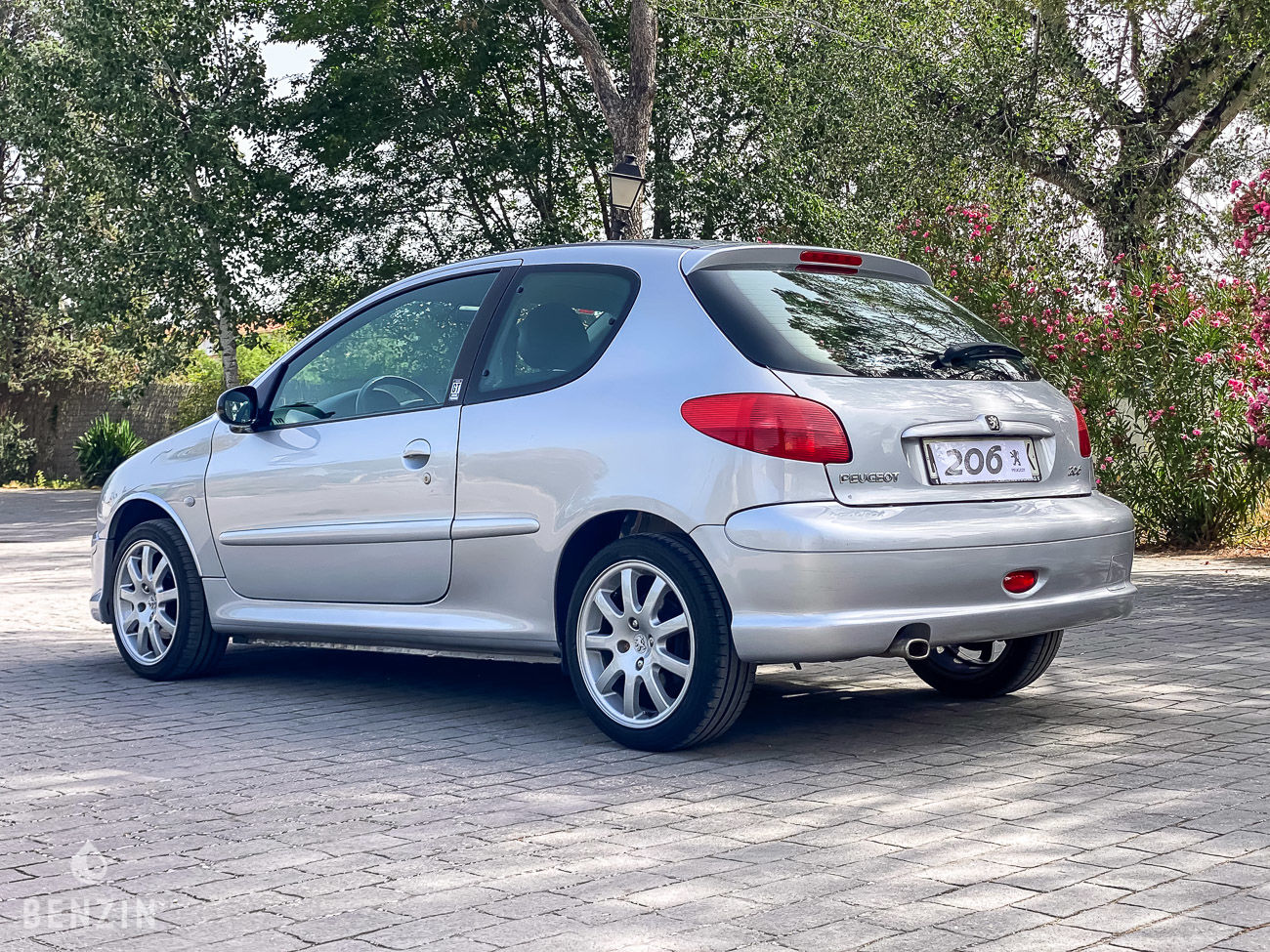 Benzin - Peugeot 206 GT n°3638 - 1999