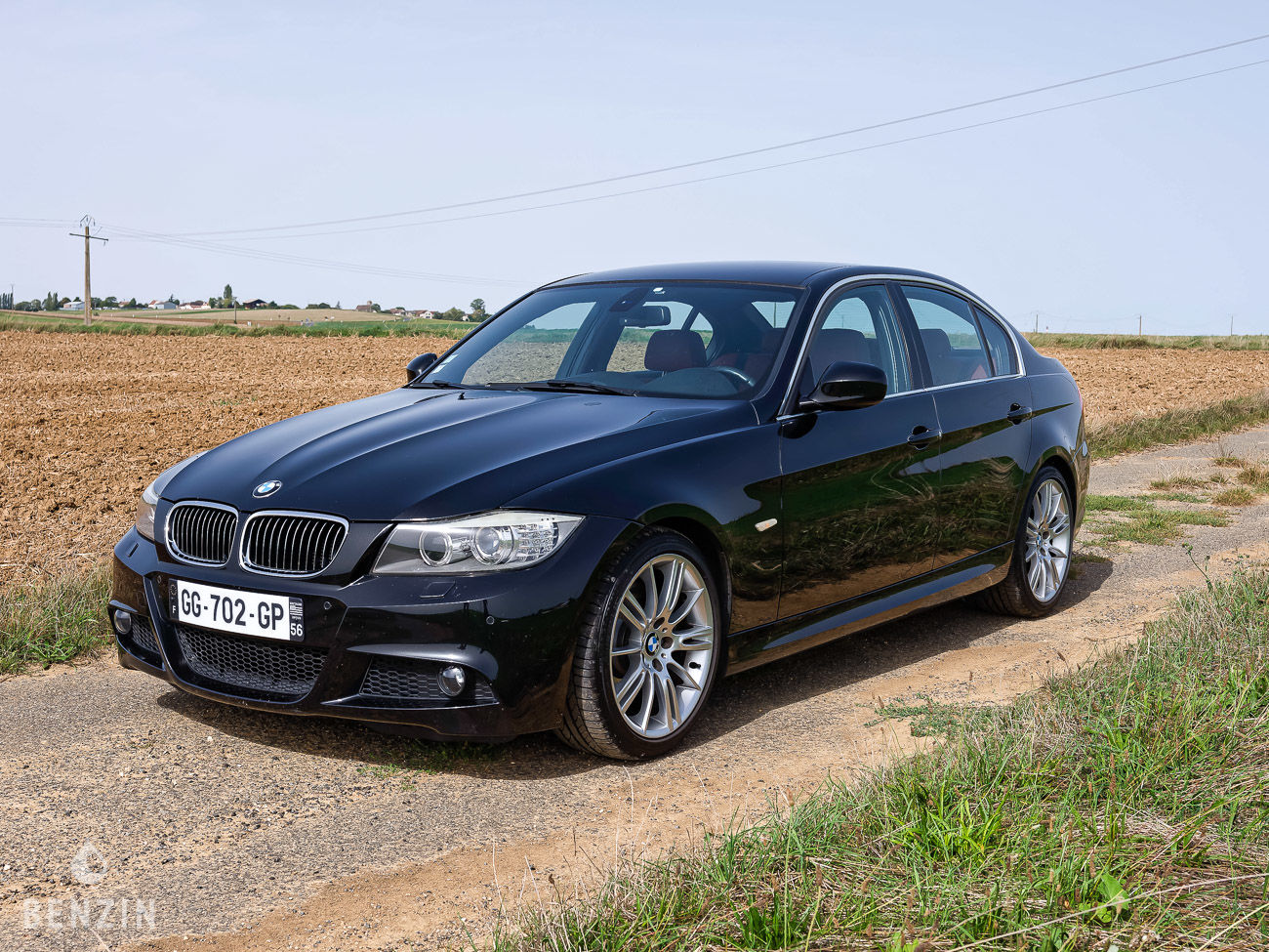 Benzin - BMW 330i e90 - 2010