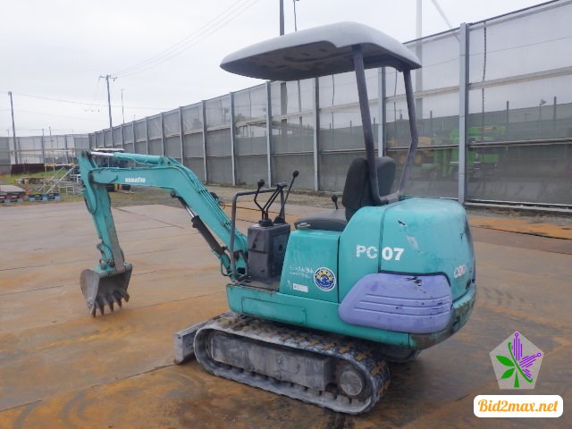 Máy xúc mini KOMATSU PC07-2 3473 | Bid2Max.net