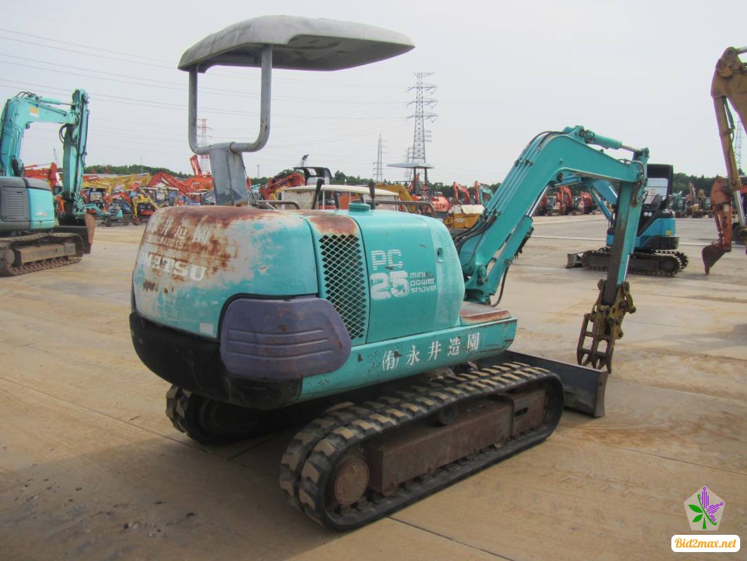 Máy xúc mini KOMATSU PC25-1 2124 | Bid2Max.net