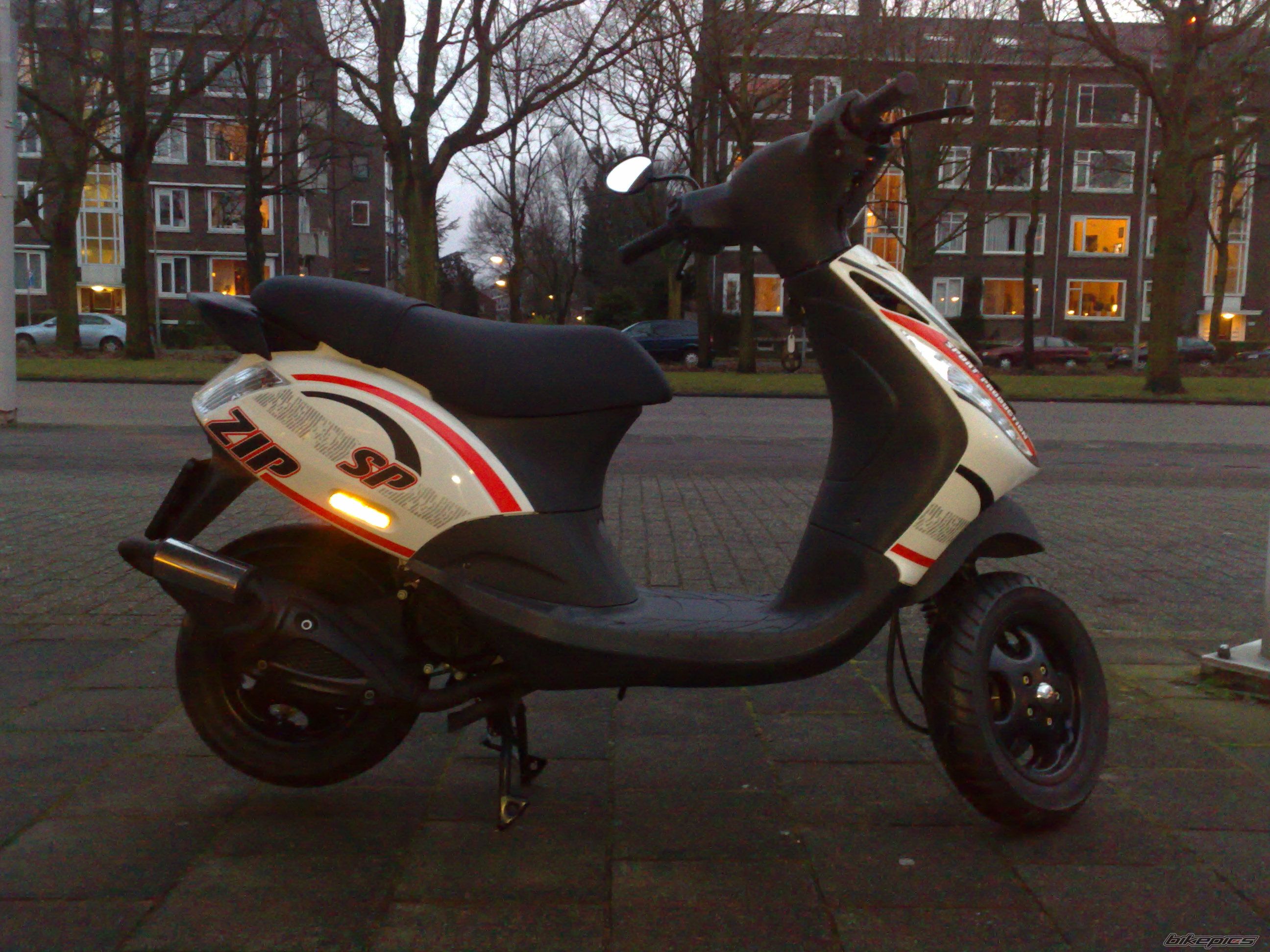 2009 PIAGGIO ZIP SP | Picture 1599956