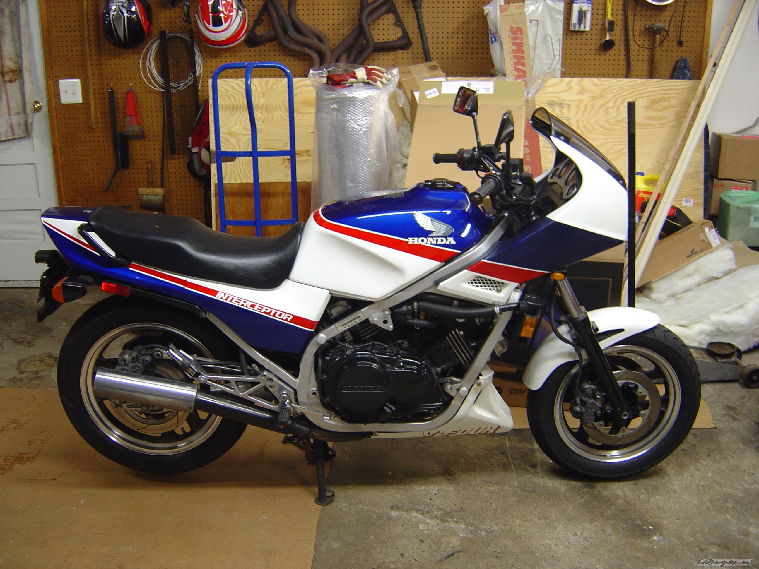 1985 HONDA VF 750 INTERCEPTOR | Picture 865704