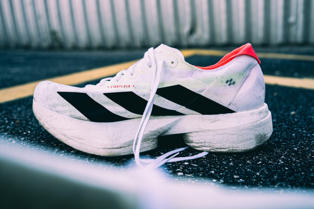 adidas ozweego cwhite ashsil cblack - calcao sao paulo i adidas ozweego cwhite ashsil cblack - calcao sao paulo i