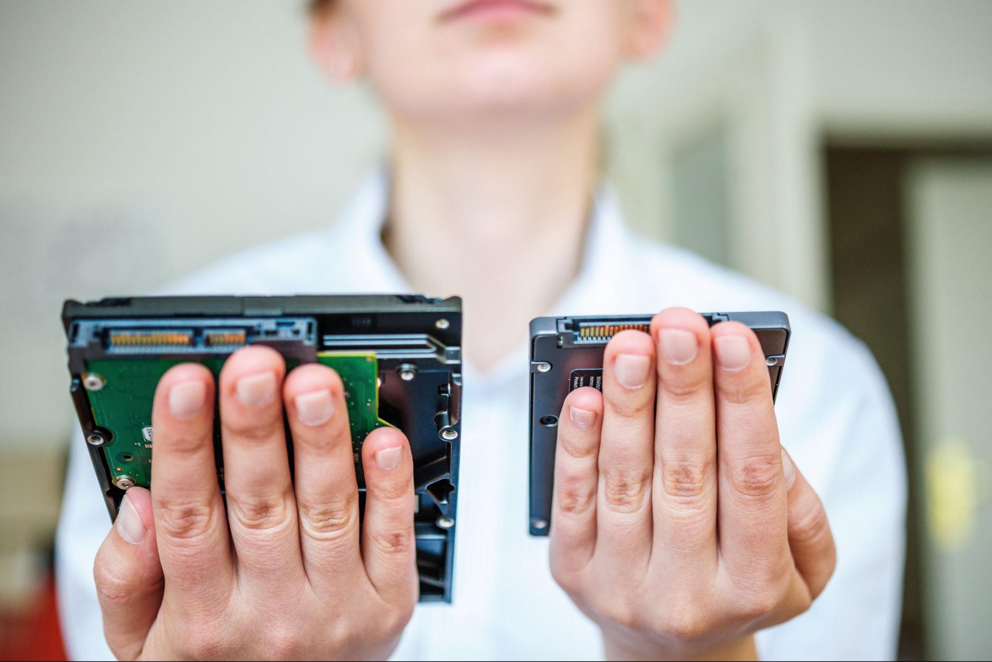 SSD și HDD. Ce înseamnă și care sunt diferențele dintre ele