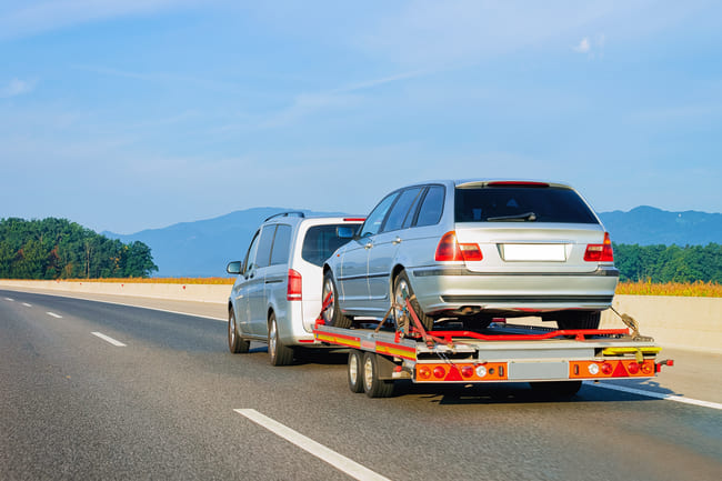How to tow a car: tips and rules for towing a car