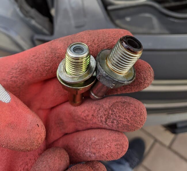 Positive Crankcase Ventilation System (PCV): Operation, Malfunctions ...