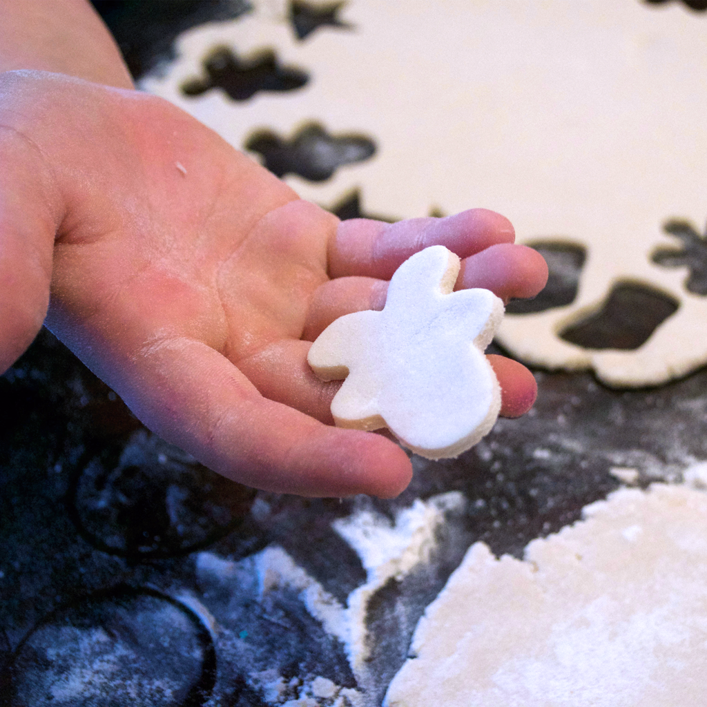 Finally! A Simple Salt Dough Recipe that Doesn't Crack! - Project Nursery