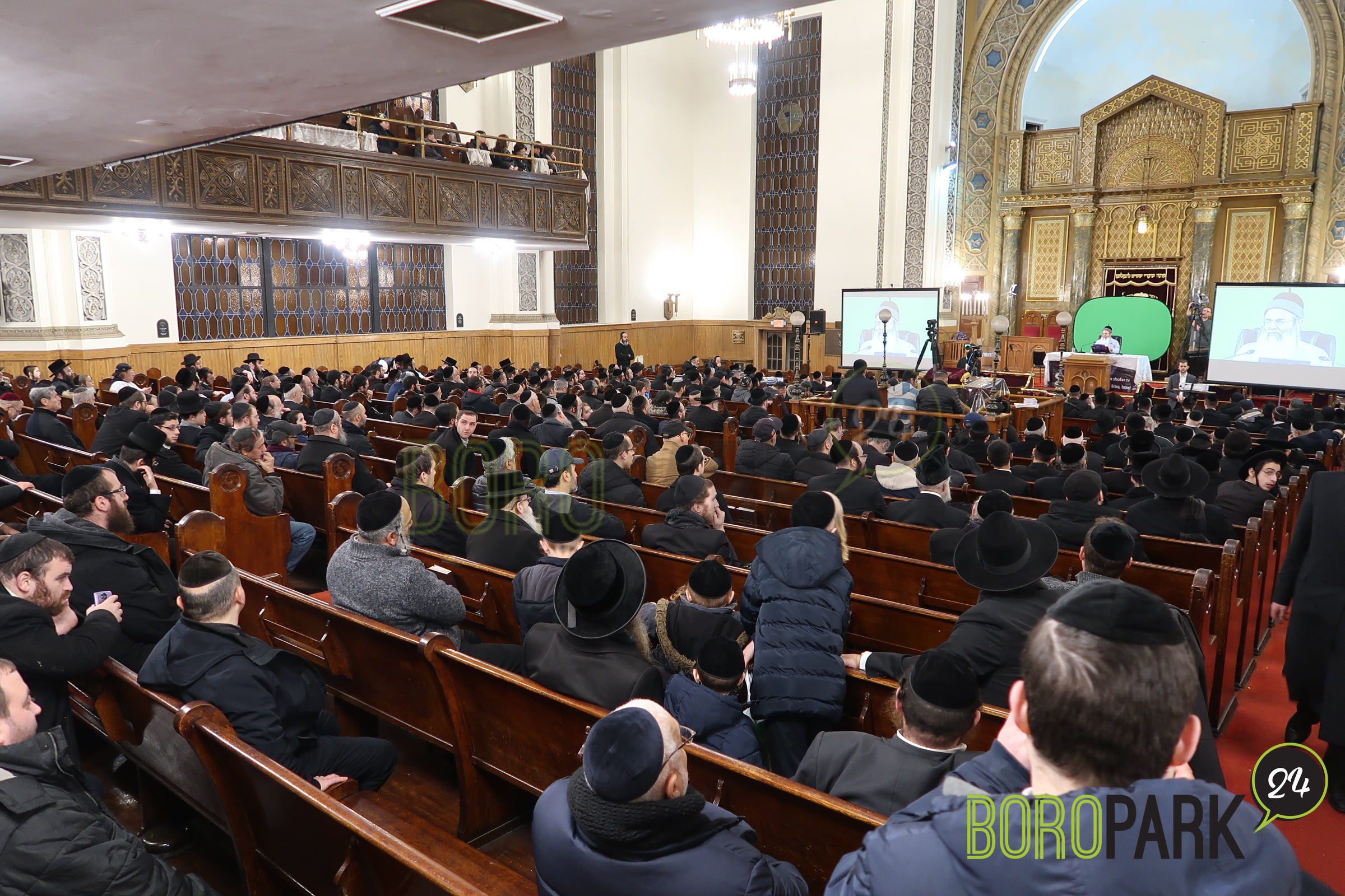 Photos: Rav Amnon Yitzchak speaking at the Young Israel Beth El Hall ...
