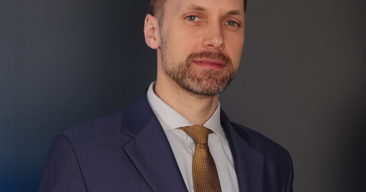 Dobos Gábor | Brain Bar