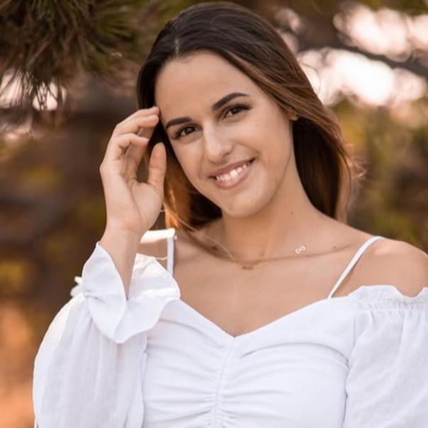 Halmai Mónika | Brain Bar