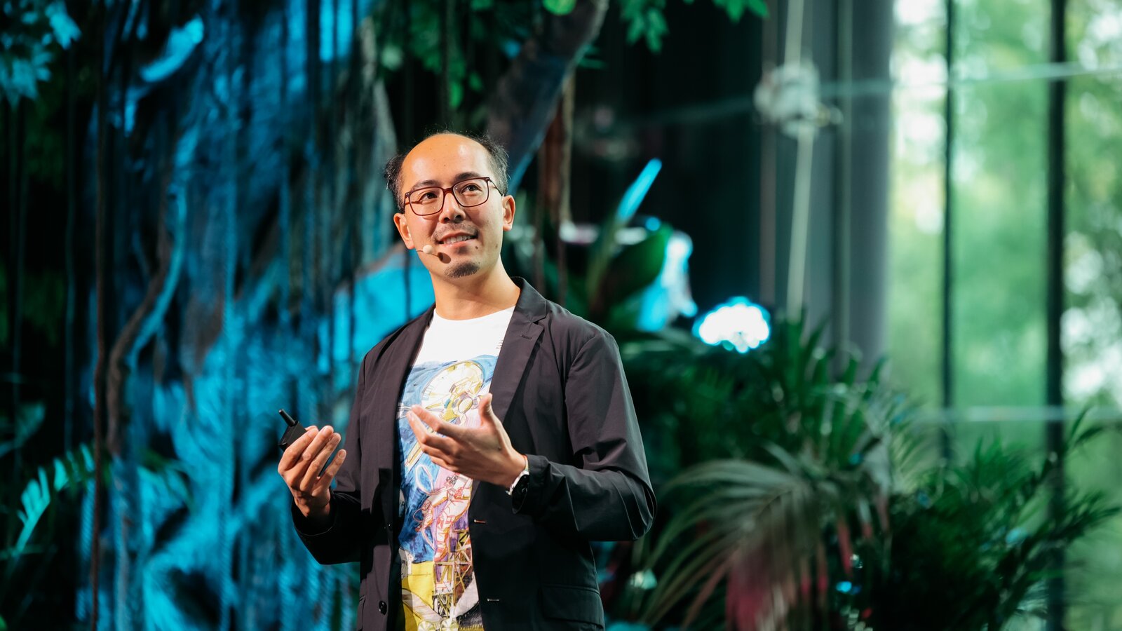 The surprising ways governments and corporations control us | Brain Bar