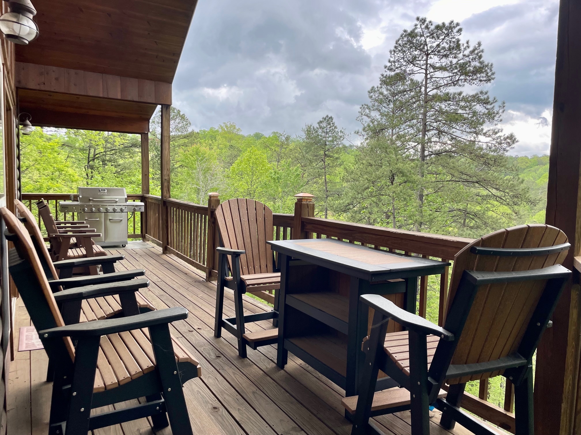 REDNECK PARADISE - Cabins - Sleeps 7-12 - Auntie Belhams Realty and ...