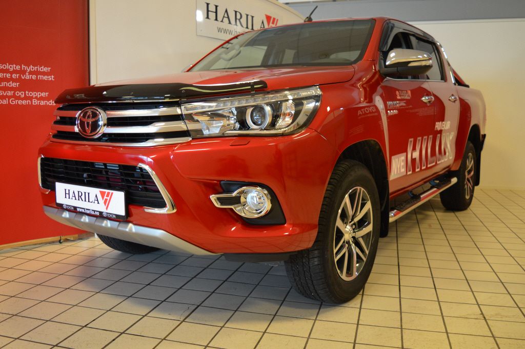 2016 Toyota Hilux D-4D 150hk D-Cab 4WD SR+ aut Pickup Diesel - Brooms ...