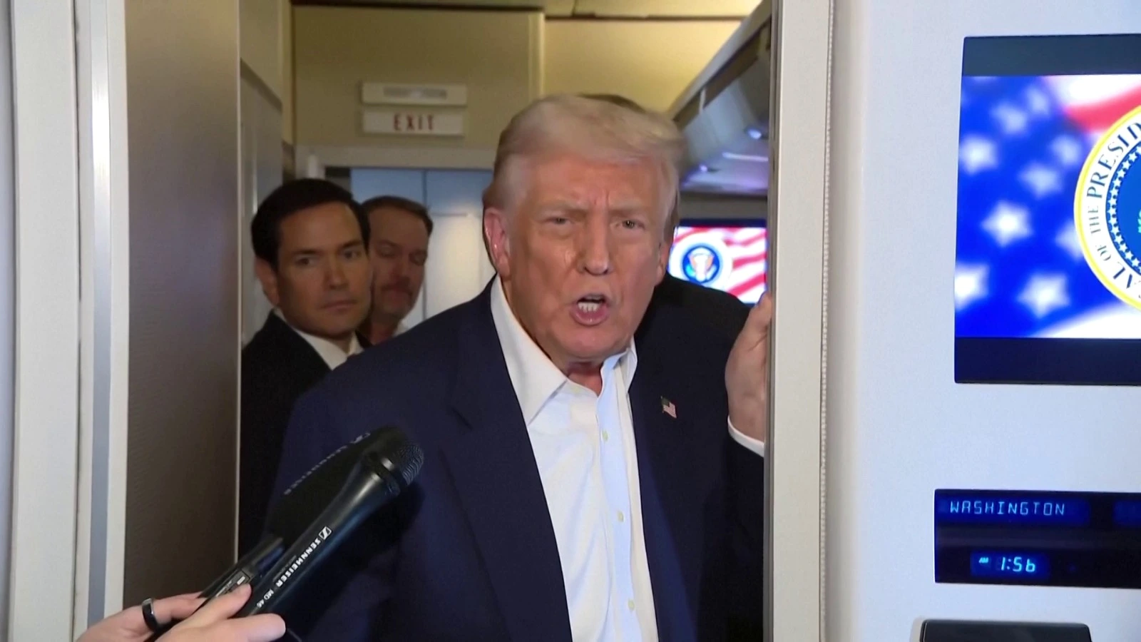 Trump propõe aumento do orçamento militar dos EUA para US$ 1,5 trilhão ...