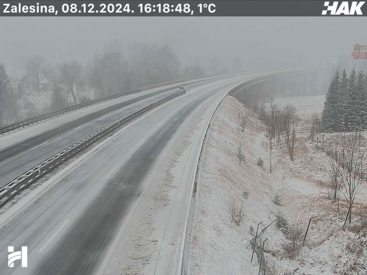 Krčki most zatvoren za sav promet zbog olujne bure, autocestom kroz Gorski kotar i riječkom ...