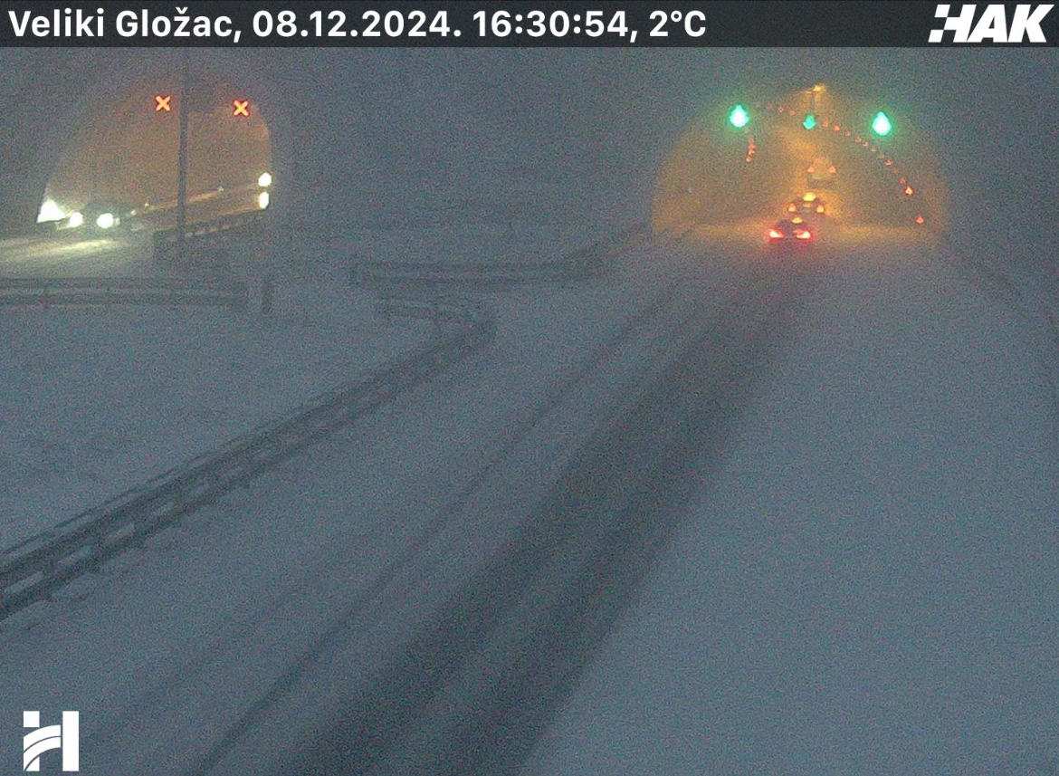 Krčki most zatvoren za sav promet zbog olujne bure, autocestom kroz Gorski kotar i riječkom ...