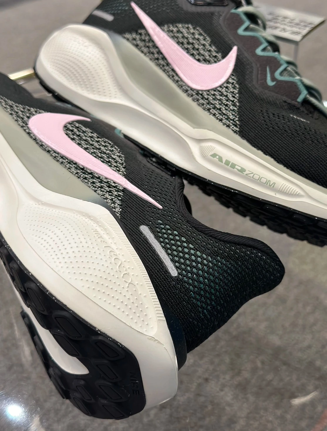 Nike Air Zoom Pegasus 41 W 小飛馬慢跑鞋黑粉女鞋FD2723-009 從球鞋到穿搭，每一件單品都是精選 正品球鞋 ...