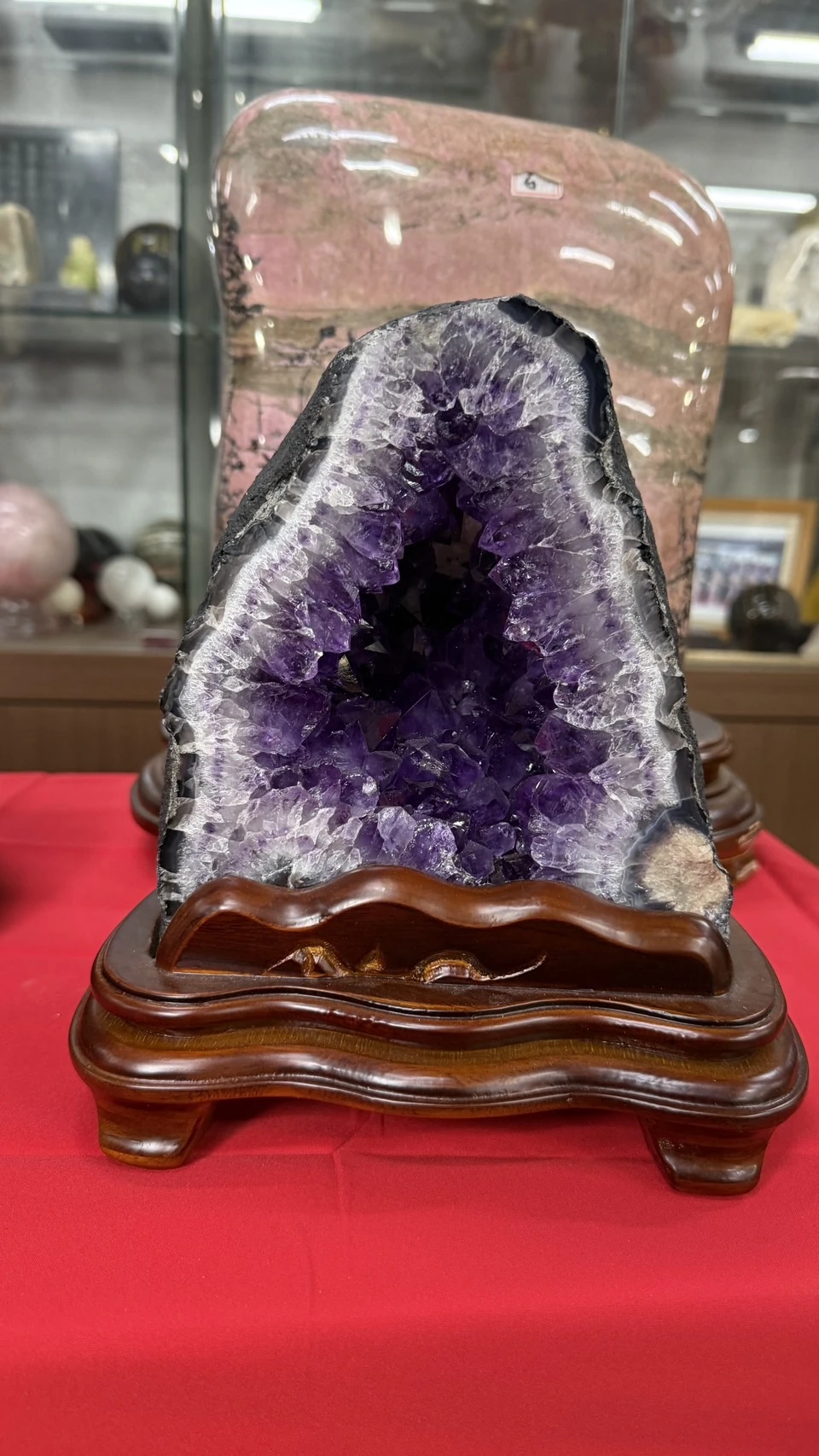 【寶石商人NPC】紫水晶洞 4公斤 | 東物園DONZOO