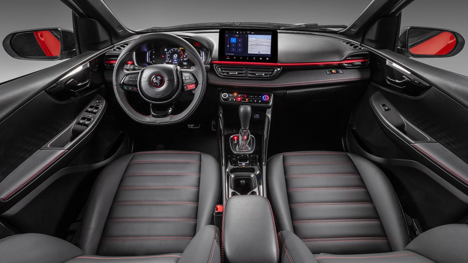 Fiat lanzó el nuevo Fastback, junto a su variante deportiva Abarth ...