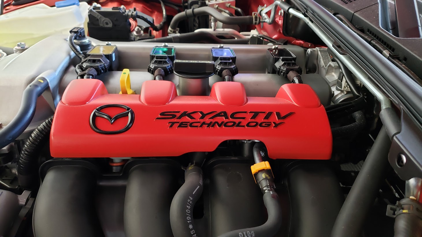 Red Engine Cover - MX-5 Miata Forum
