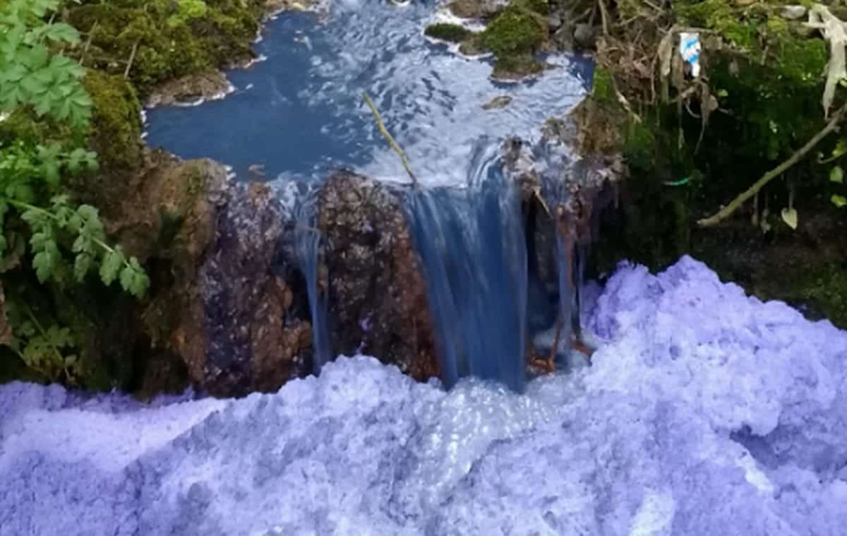 Environment Agency fine business £13,000 after toxic spill turns river ...