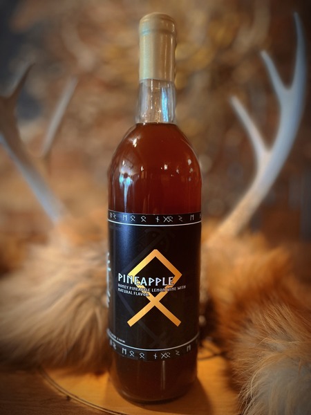 Pineapple | MoonJoy Meadery | Mead | Vinoshipper