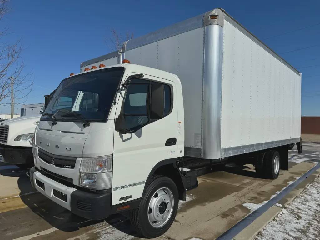 Used 2021 MITSUBISHI FUSO Box Truck - Straight Truck, Moving Van ...