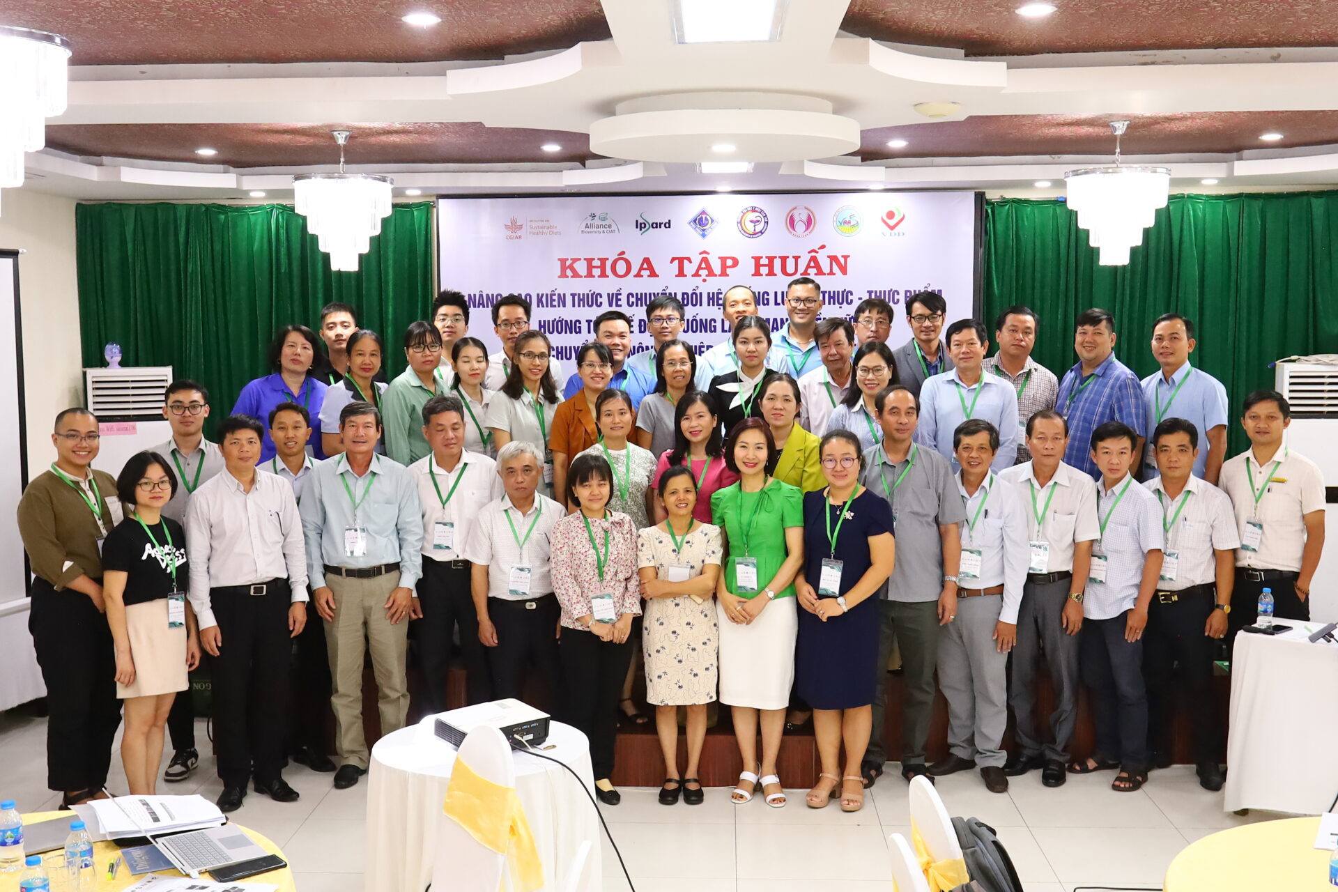 Catalyzing food systems transformation across Viet Nam through capacity development: training ...