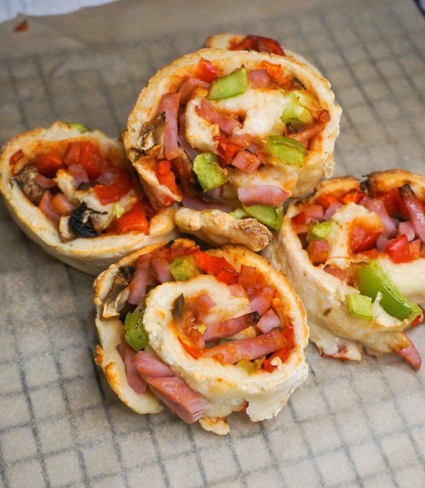 Pizza Scrolls Recipe | The Lady Shake Blog