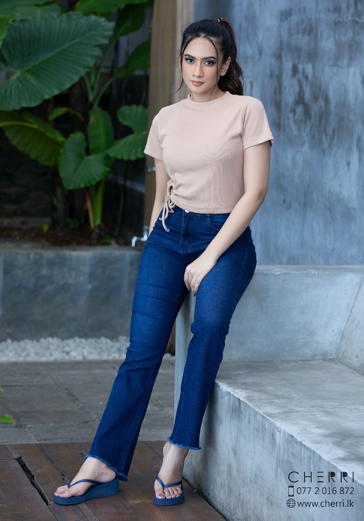 Bootcut denim jean - dark blue| Cherri